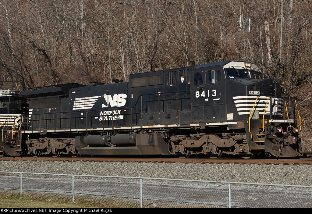 NS 8413